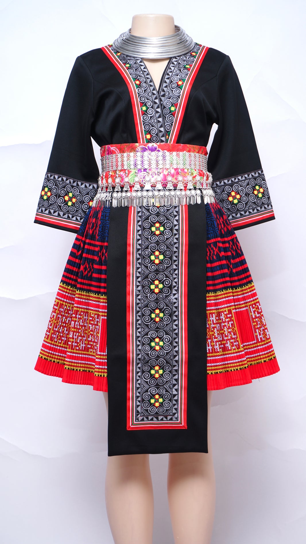 Hmong Leeg Outfits – Hmong Custom Clothes