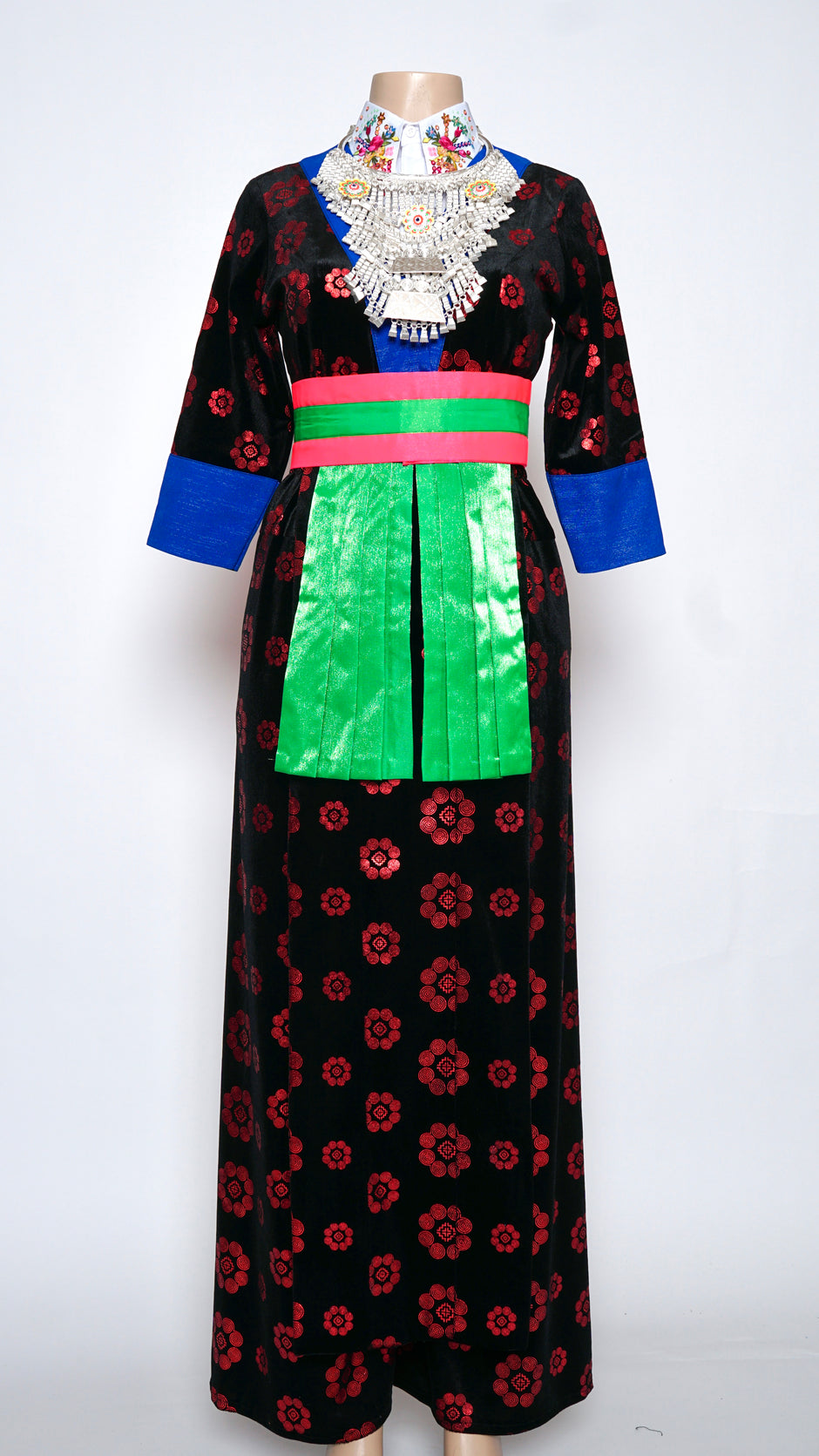 Hmong Xeev Outfit – Hmong Custom Clothes